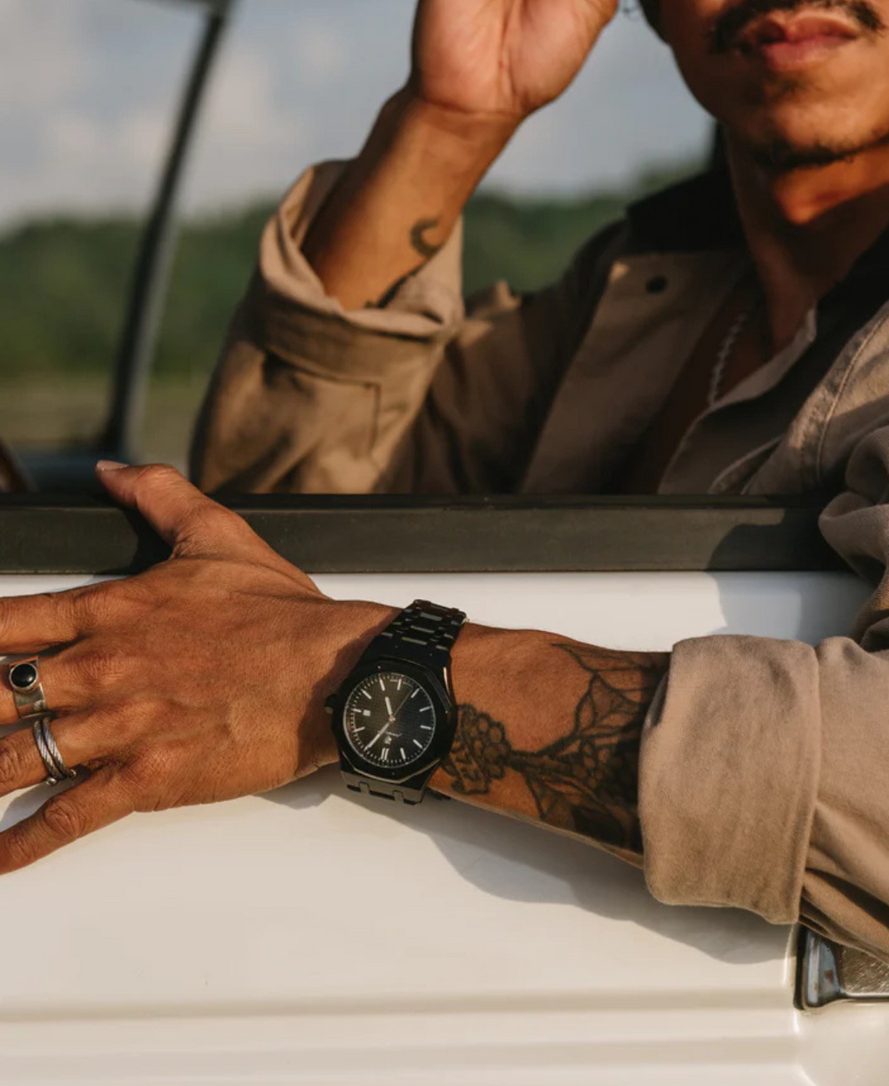 Nautilius Watch – Elegant & Precise | Lunaro